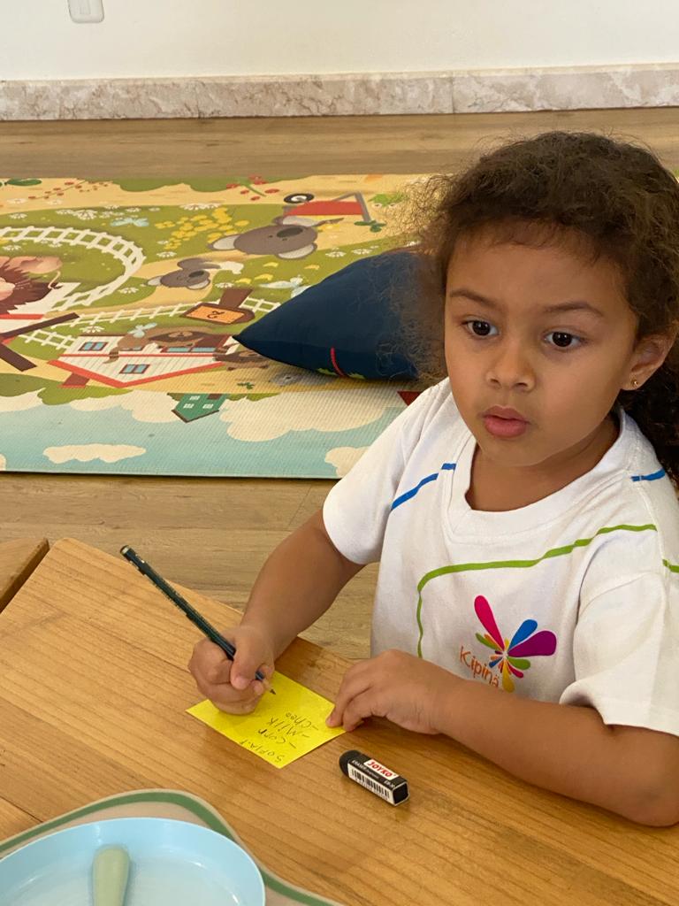 👩‍🍳👨‍🍳 Little chefs in action! 🌽🧀 | Kipinä